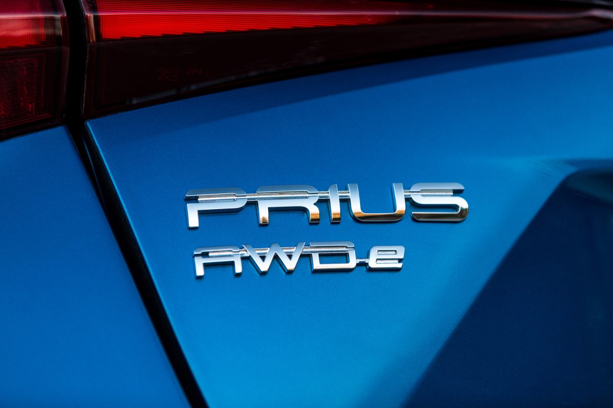 2020 Toyota Prius is the Proto-Hybrid – The Review Garage
